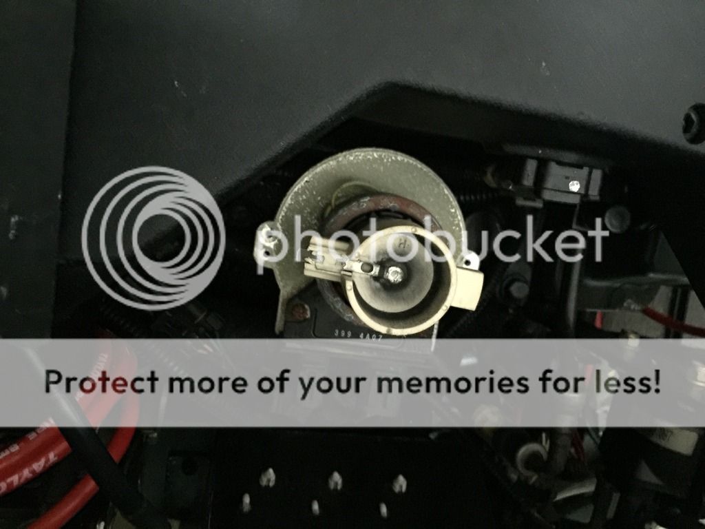 04 Monsoon 340 Changing Distributor Cap/rotor & Plugs - Maintenance ...